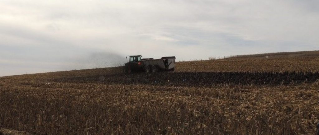 Storing Manure on Small Farms – Livestock and Poultry Environmental ...